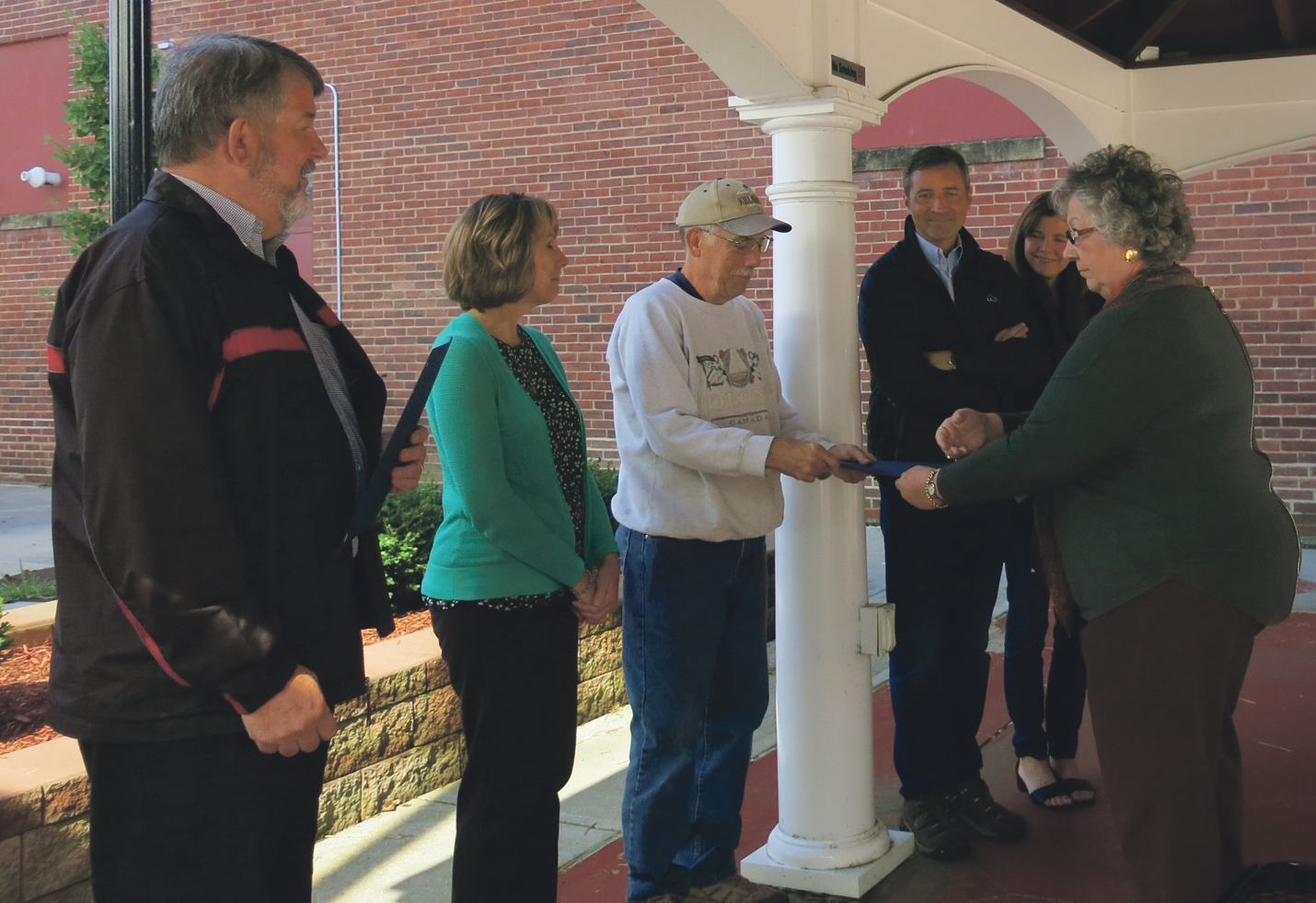 Landscape Committee presents awards | News, Sports, Jobs - Times Observer